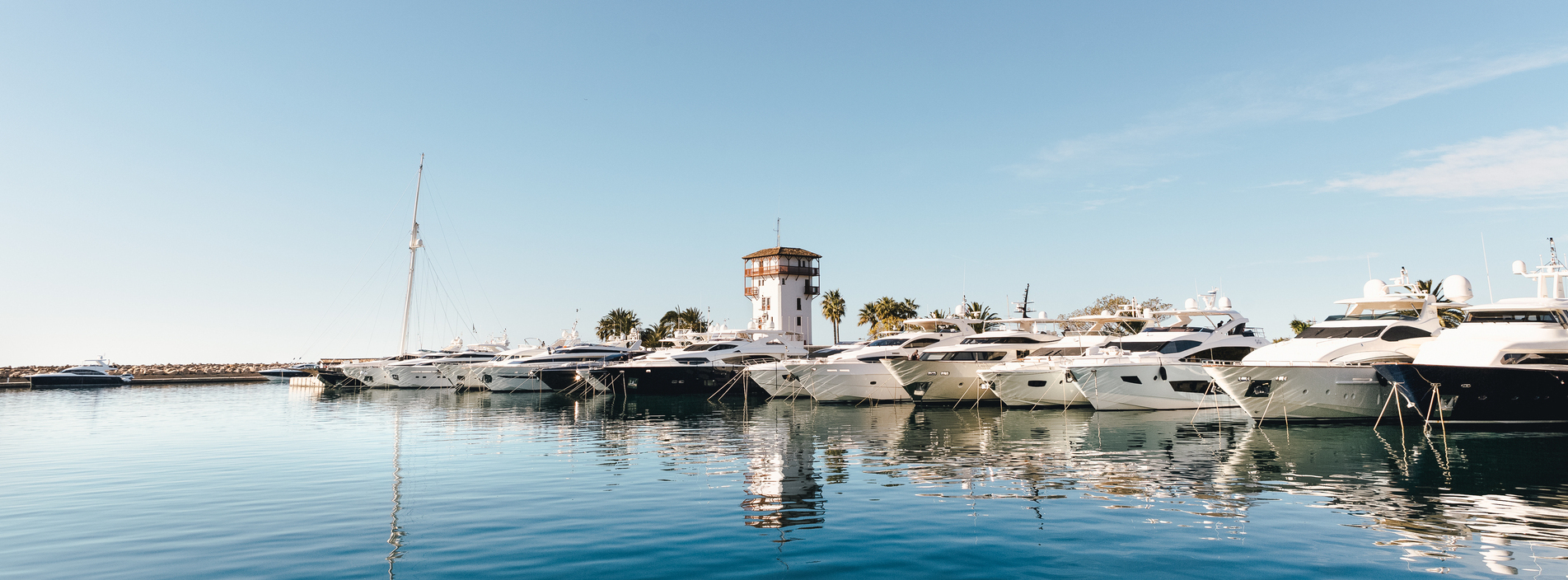 Trabaja con nosotros - Puerto Portals